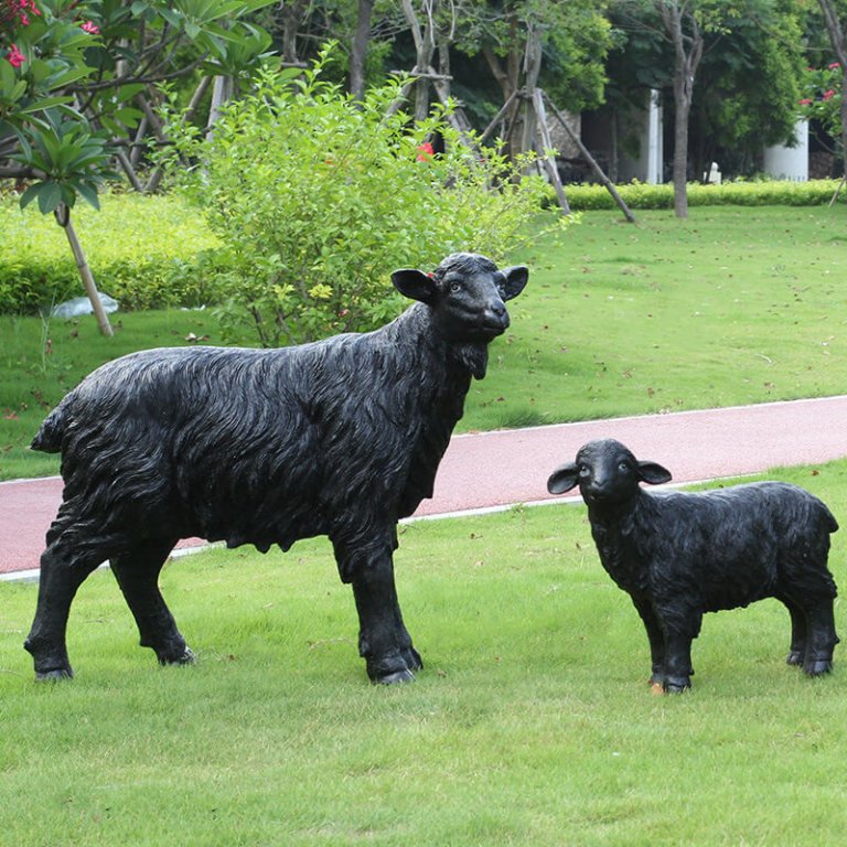 Fiberglass Black Sheep Sculpture For Garden - SevenTreeSculpture