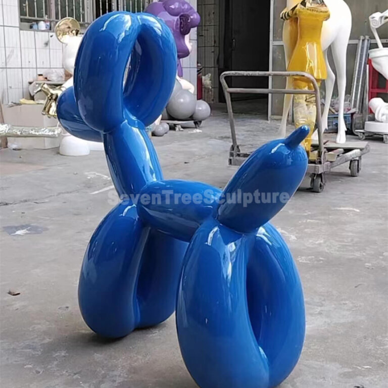 Blue Balloon Dog Sculpture - SevenTreeSculpture